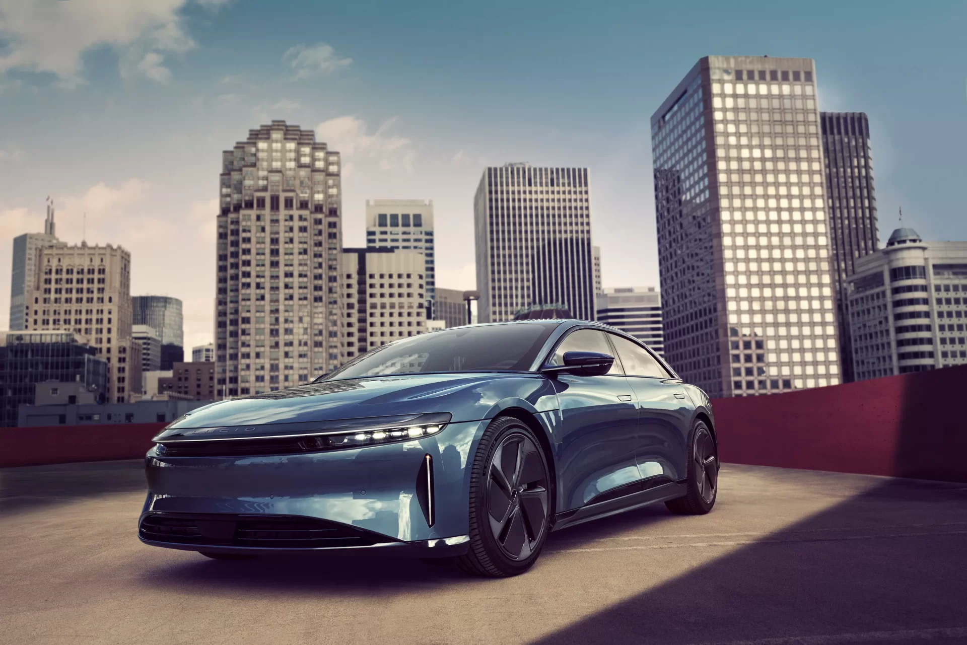 2025 Lucid Air Earns NHTSA’s Top Five-Star Safety Rating - JamNewsWire